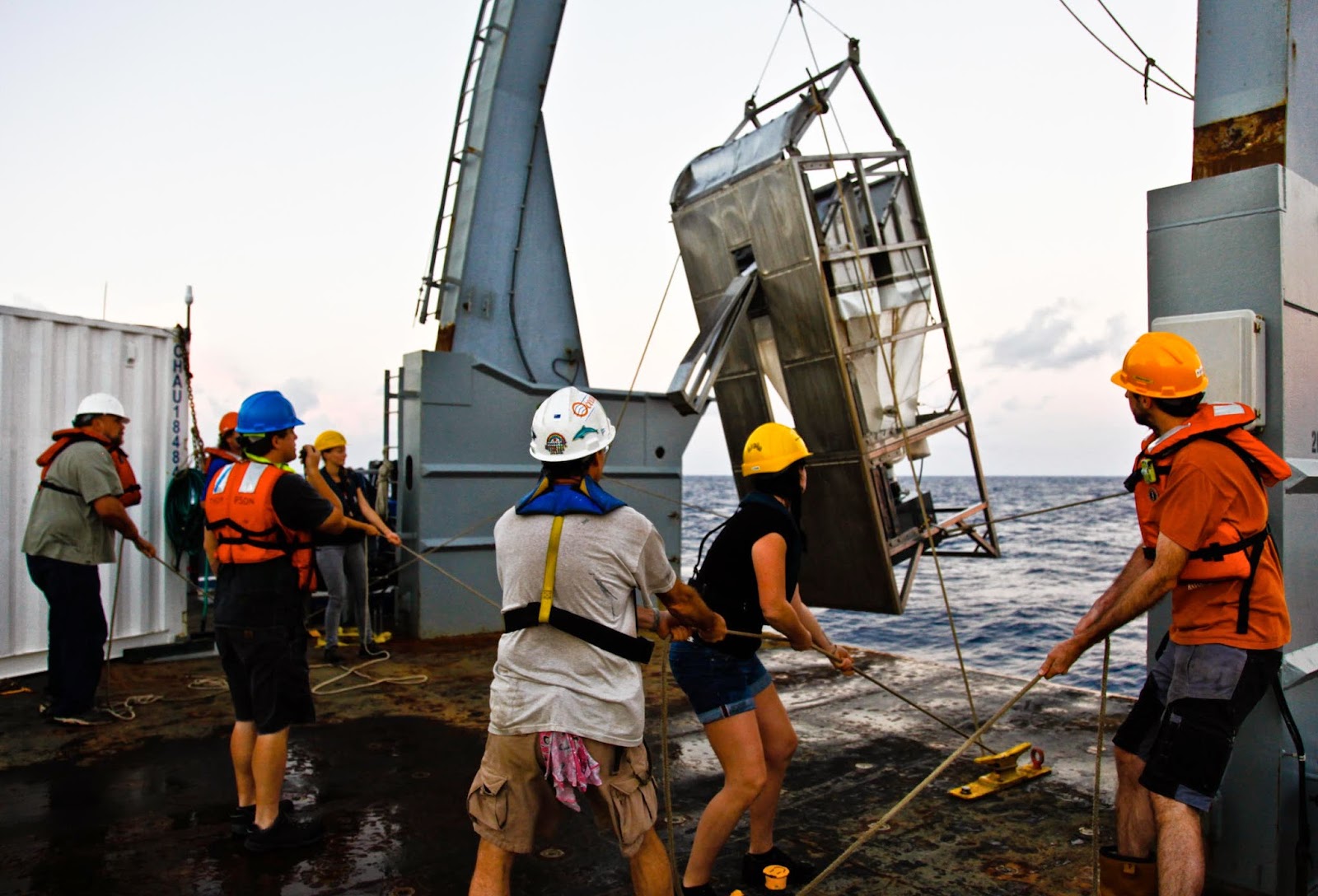 ABYSSLINE: That's one giant sled! The Brenke Sledge
