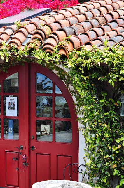 SIMPLE N SIMPLE: Carmel Highlands Station & General Store