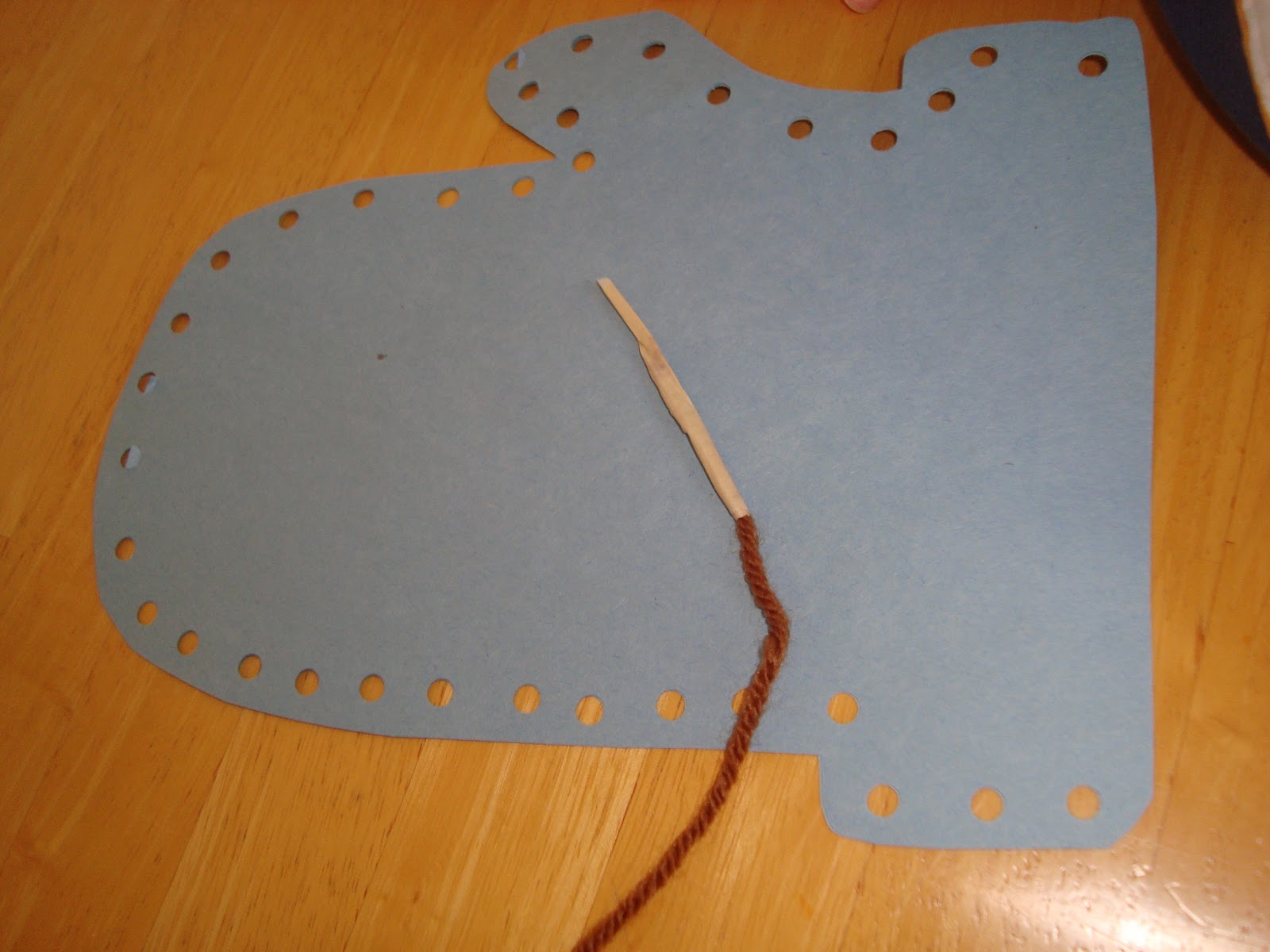 Preschool Mommy: Jan Brett - Day 1 The Mitten