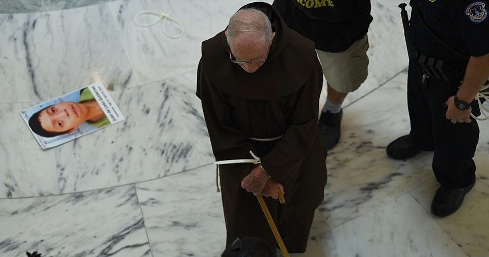 frarenato: Entrevista com fr. Joseph Nangle (87 anos) que foi preso nos ...