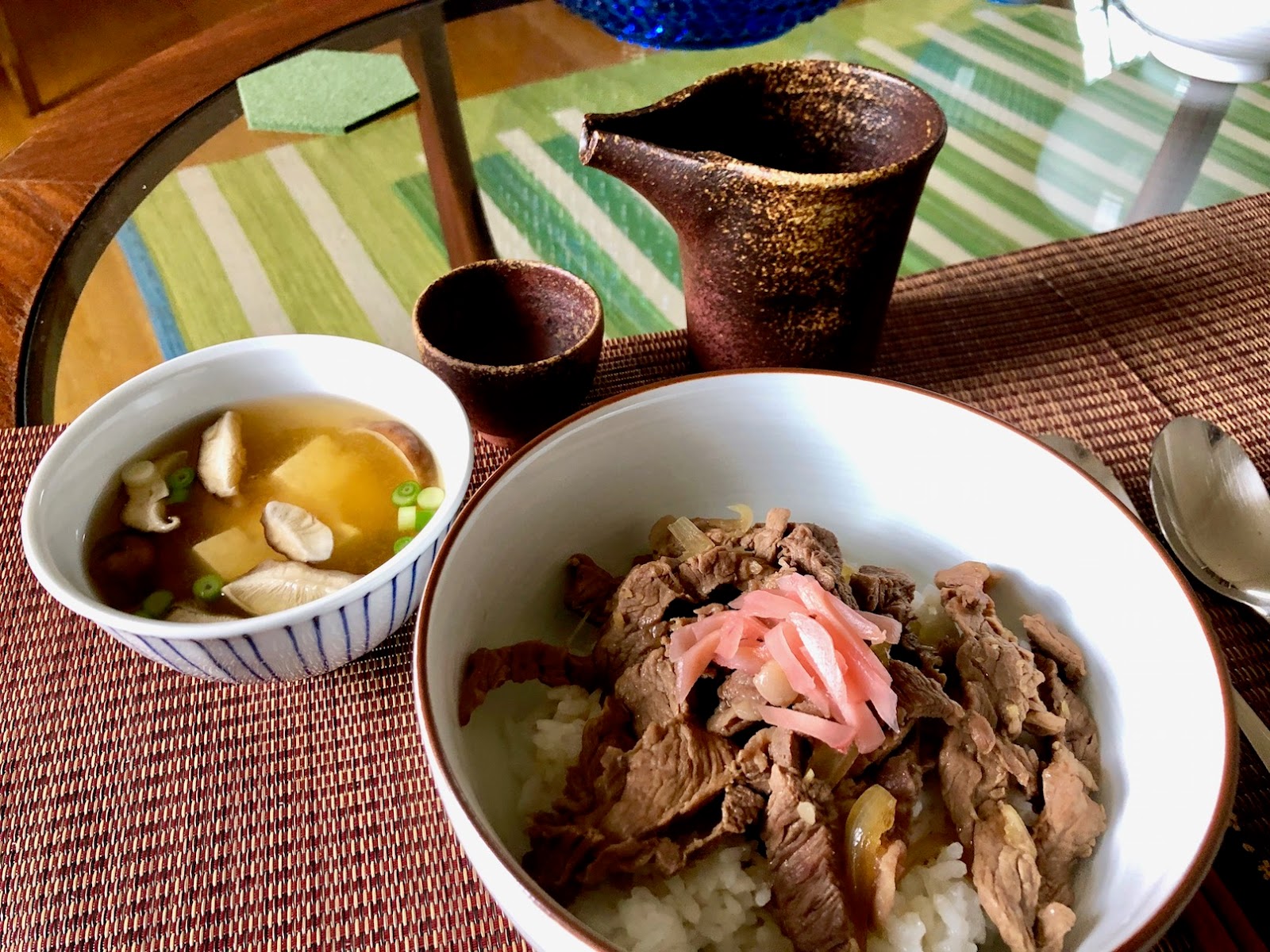 Gyudon (Japanese Beef Rice Bowl)