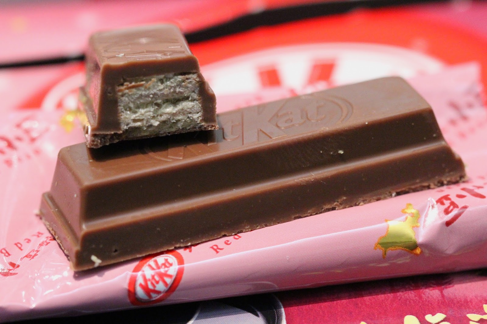 吃喝玩樂 - Diary of a Growing Boy: Kit Kat and wine tasting