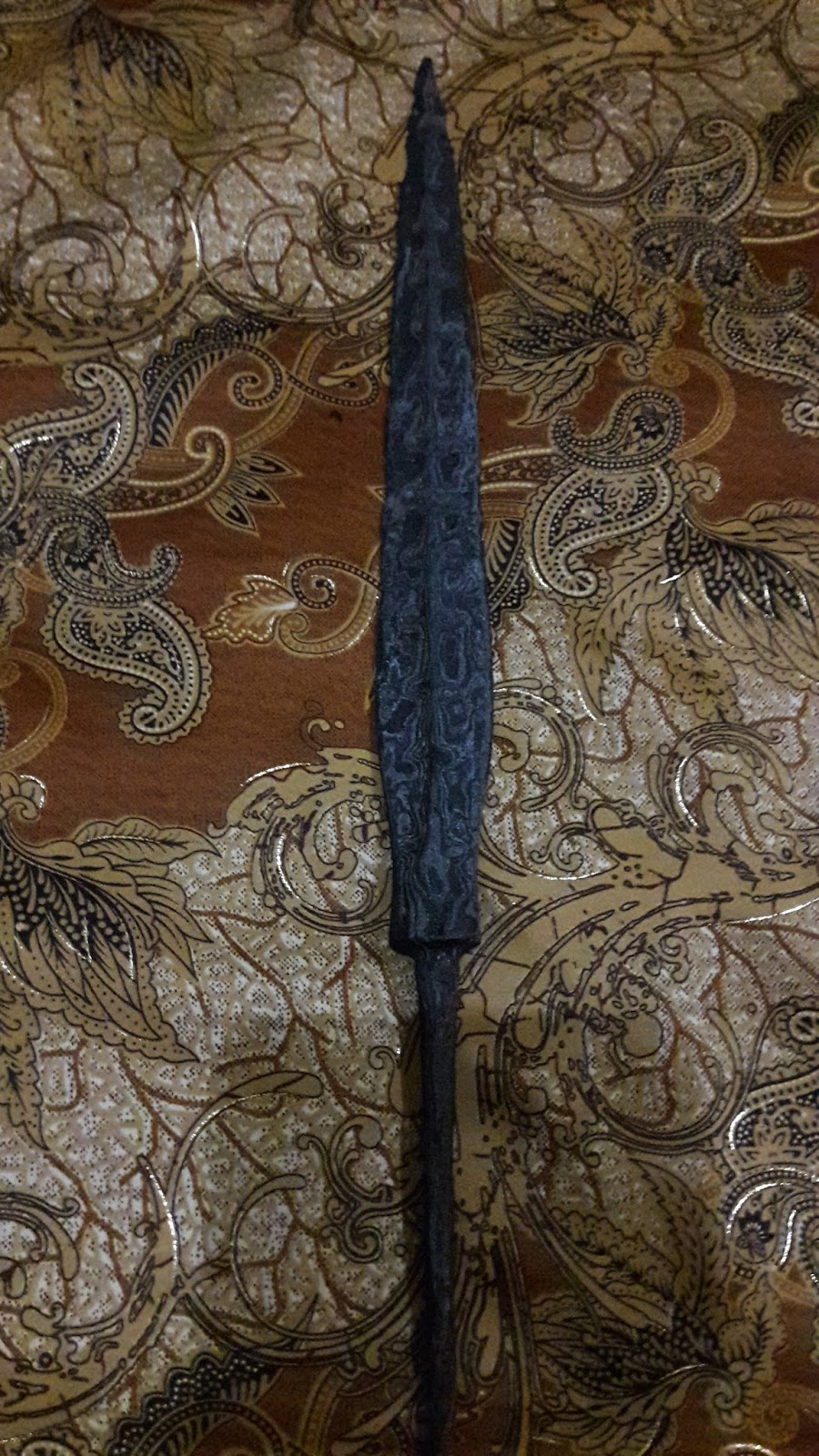 Aneka Macam Tombak ~ TOKO KERIS DAN BARANG ANTIK