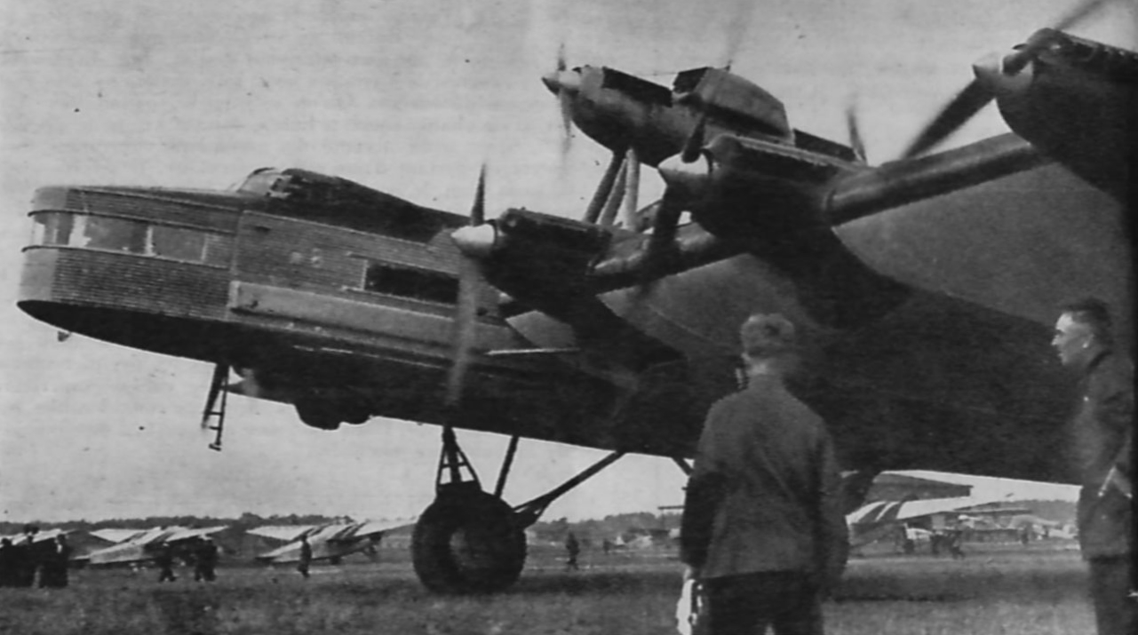 Le Tupolev ANT-20 "Maksim-Gorkii".