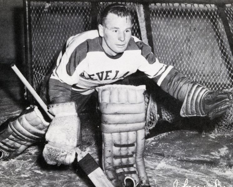 La vie est une puck: Johnny Bower avant les Leafs