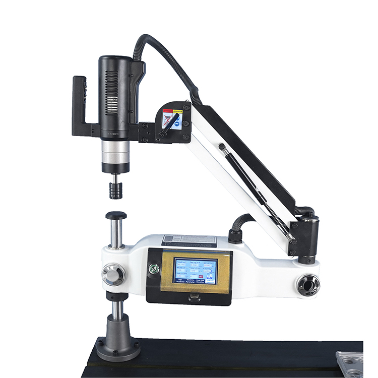 Taraudeuse Automatique Machine - CNC Machine Taraudeuse Automatique M3 ...