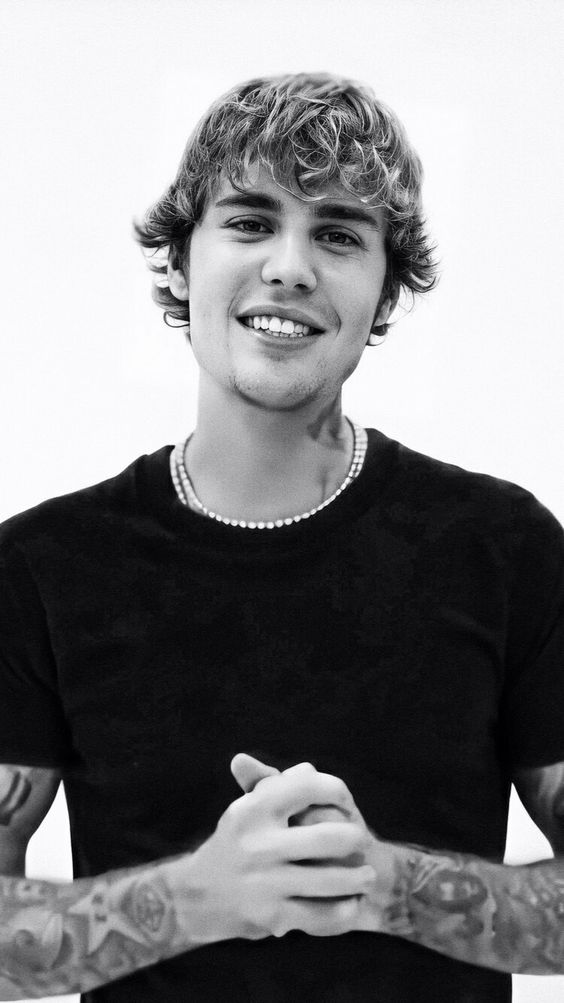 SOUND FIST: JUSTIN BIEBER ft CHANCE THE RAPPER - HOLY (ACOUSTIC)