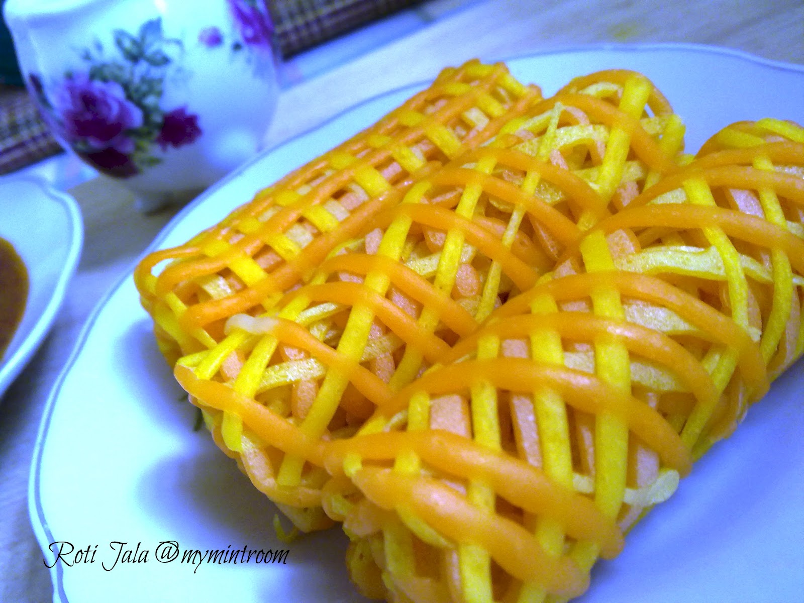 my mintroom: Roti Jala & Kari Daging...