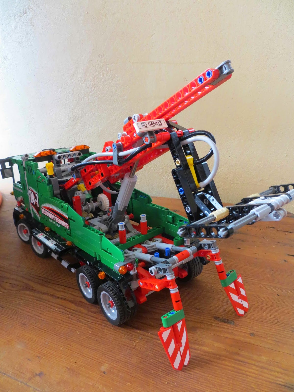 My Model Garage: Lego Technic Recovery Truck