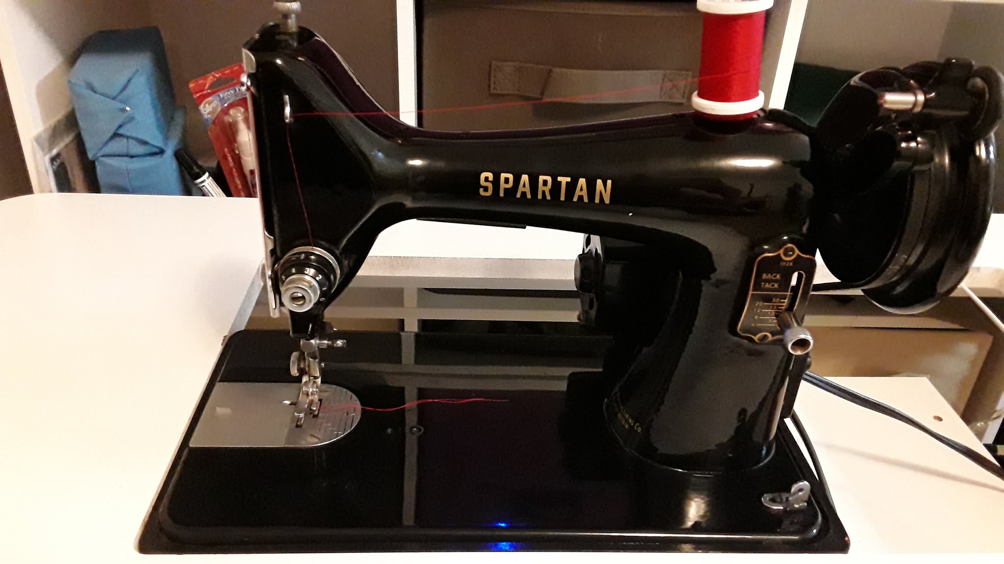 Crafting with Andie: Singer Spartan - Test Drive