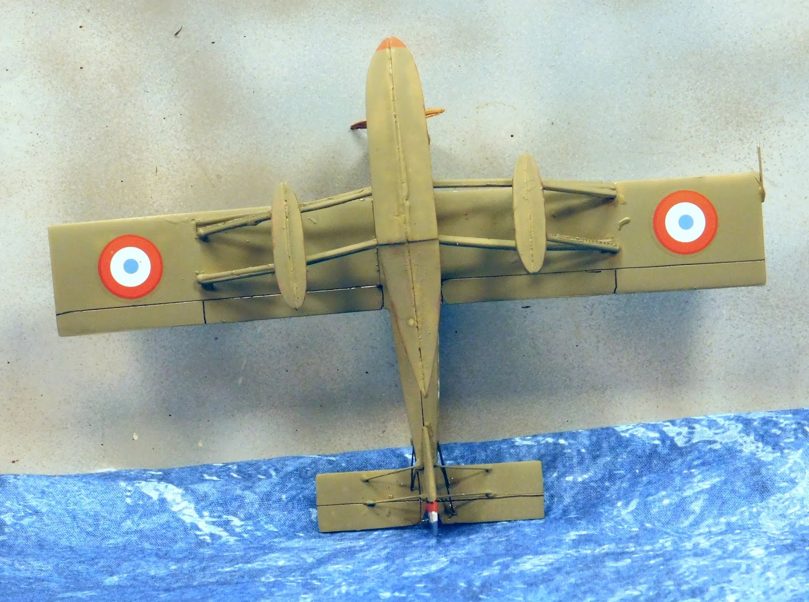 Happyscale-Modellbau: Besson MB.411 - resin 1/72