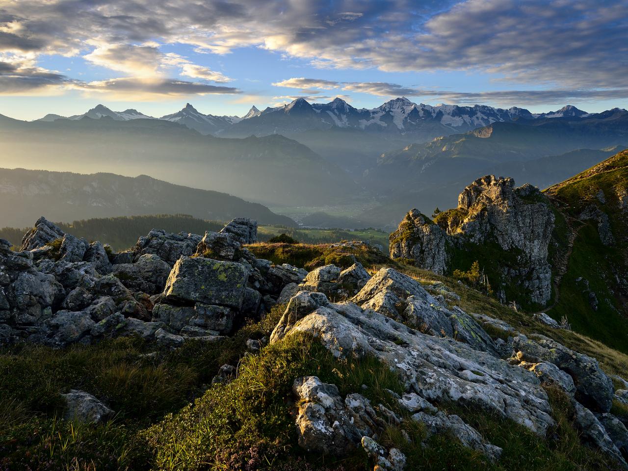 Discover the beauty of the Bernese Oberland - Ontdek de schoonheid van ...