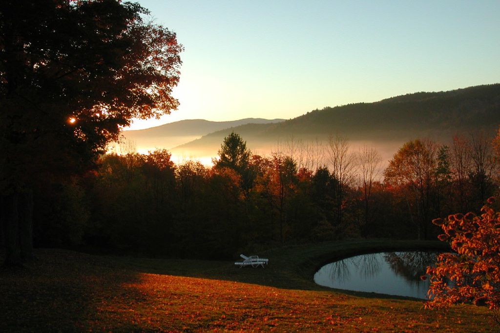 Sweet House Dreams: 1783 Antique Cape Cod in Bridgewater Corners, Vermont
