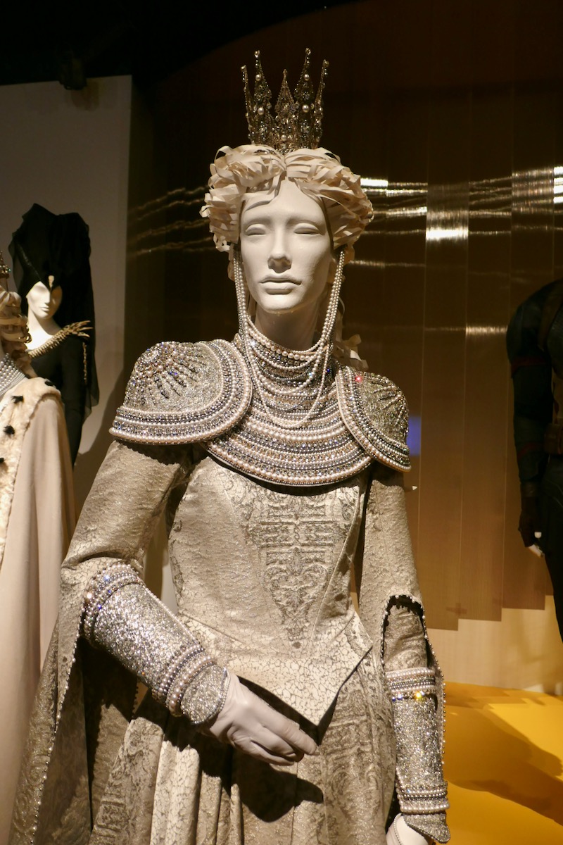 Hollywood Movie Costumes and Props: Maleficent: Mistress of Evil film ...