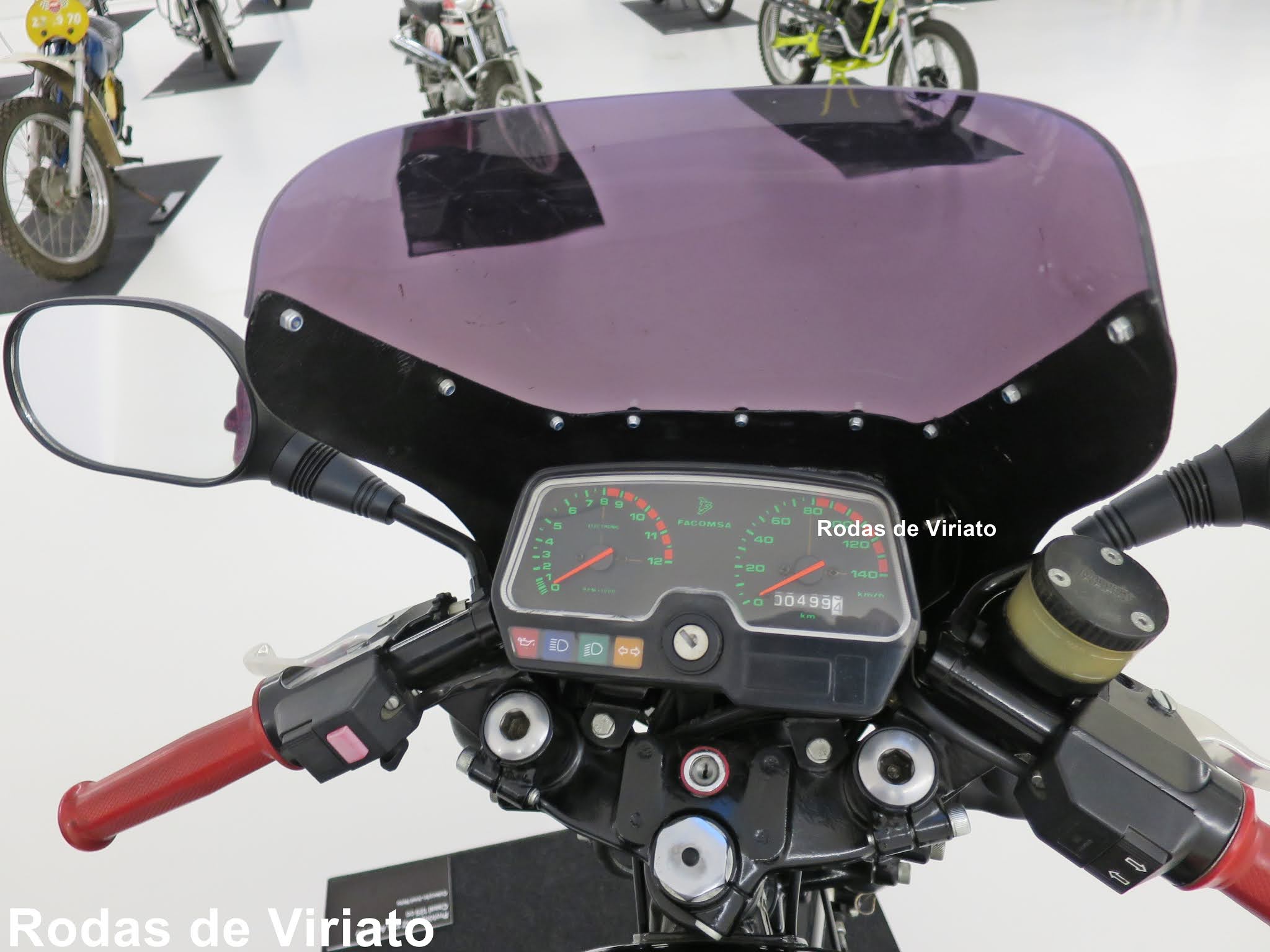 Moto Casal RZ 125 - Exposição Bicicleta Motorizada (1/4)