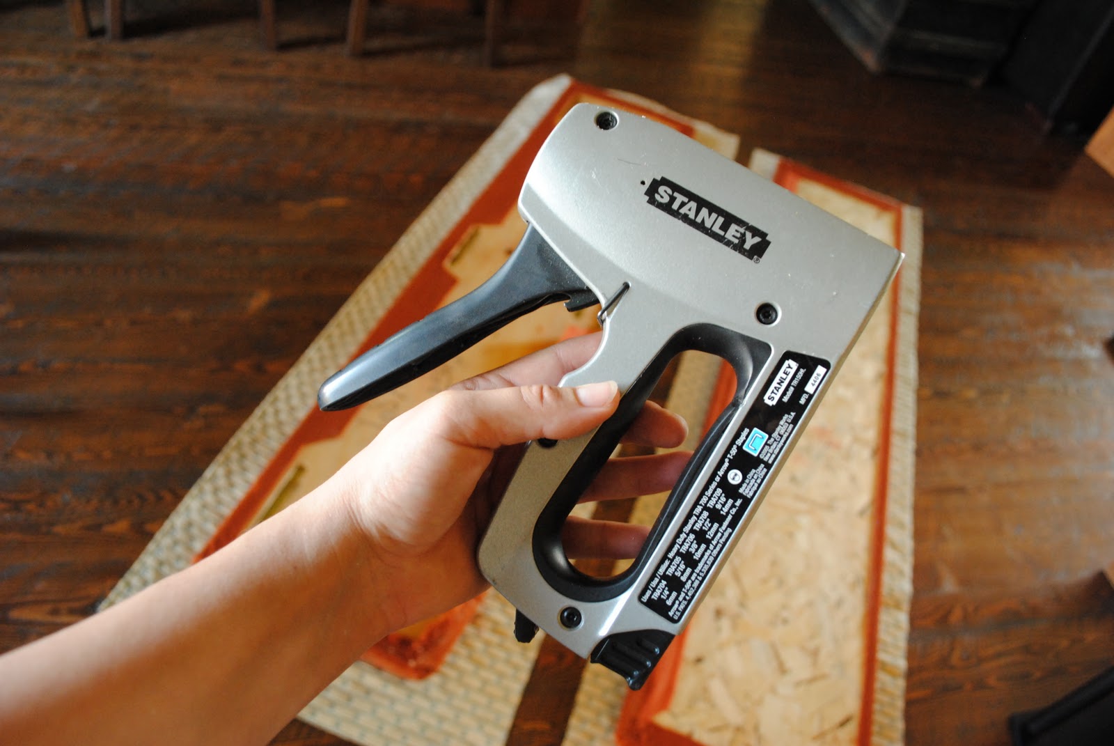 Spunky Junky: Reupholstering the church pew...