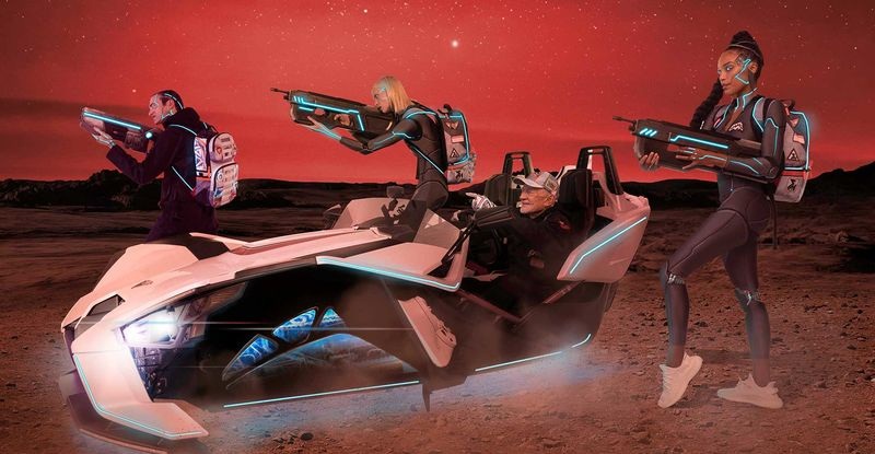 Últimas Tendencias: Buzz Aldrin presenta la futurista colección ...