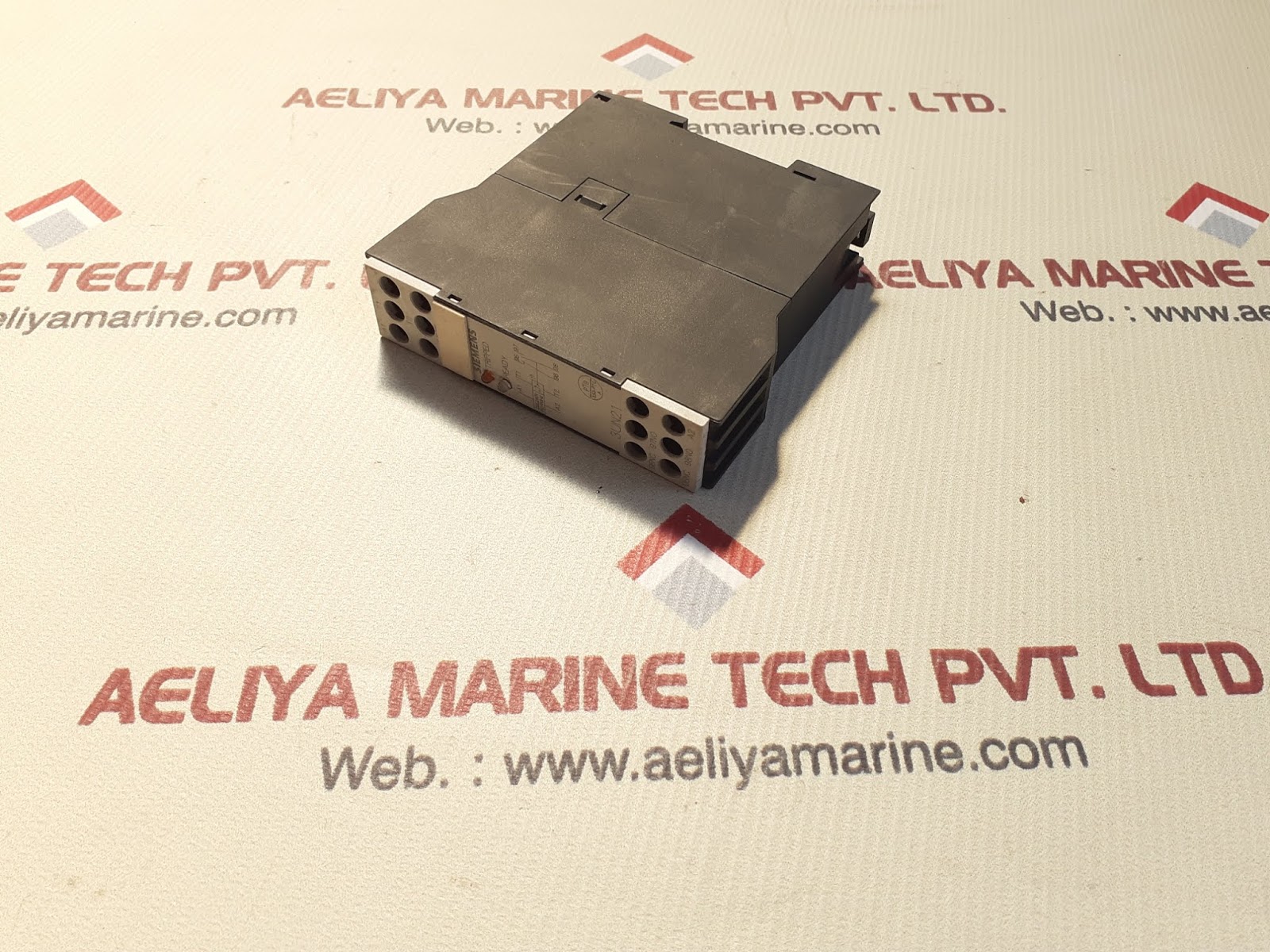 SIEMENS 3UN2100-0AN7 THERMISTOR AUTO RESET MODULE - Aeliya Marine