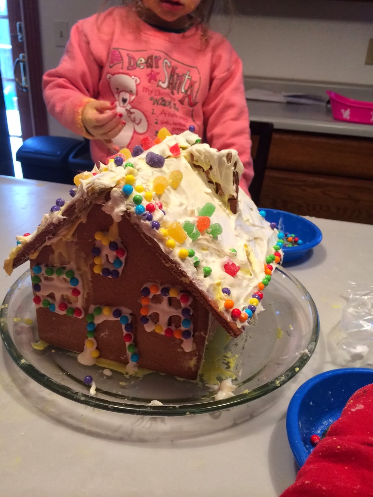 Life as a Spencer...: We made a sponge bob gingerbread house. The silly ...