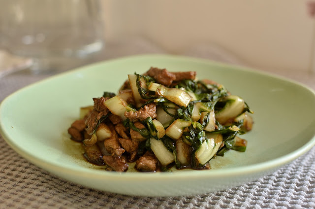 Porc Sauté aux Blettes (莙荙菜炒肉) - Cuisine de Ming