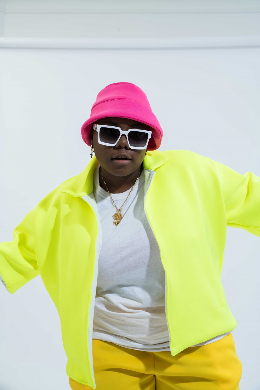 News, Gossip, Entertainment, Fashion, Style & Cosmetics: Singer, Teni ...
