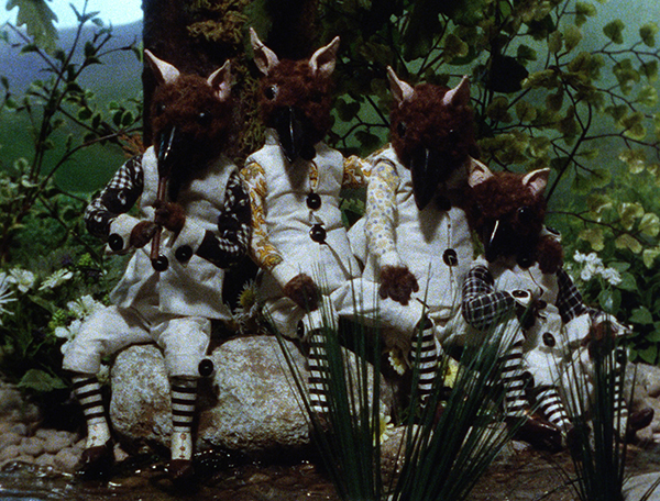 Resumo da Ópera: Veja Mais Mulheres: Filme #28 - Blood Tea and Red String