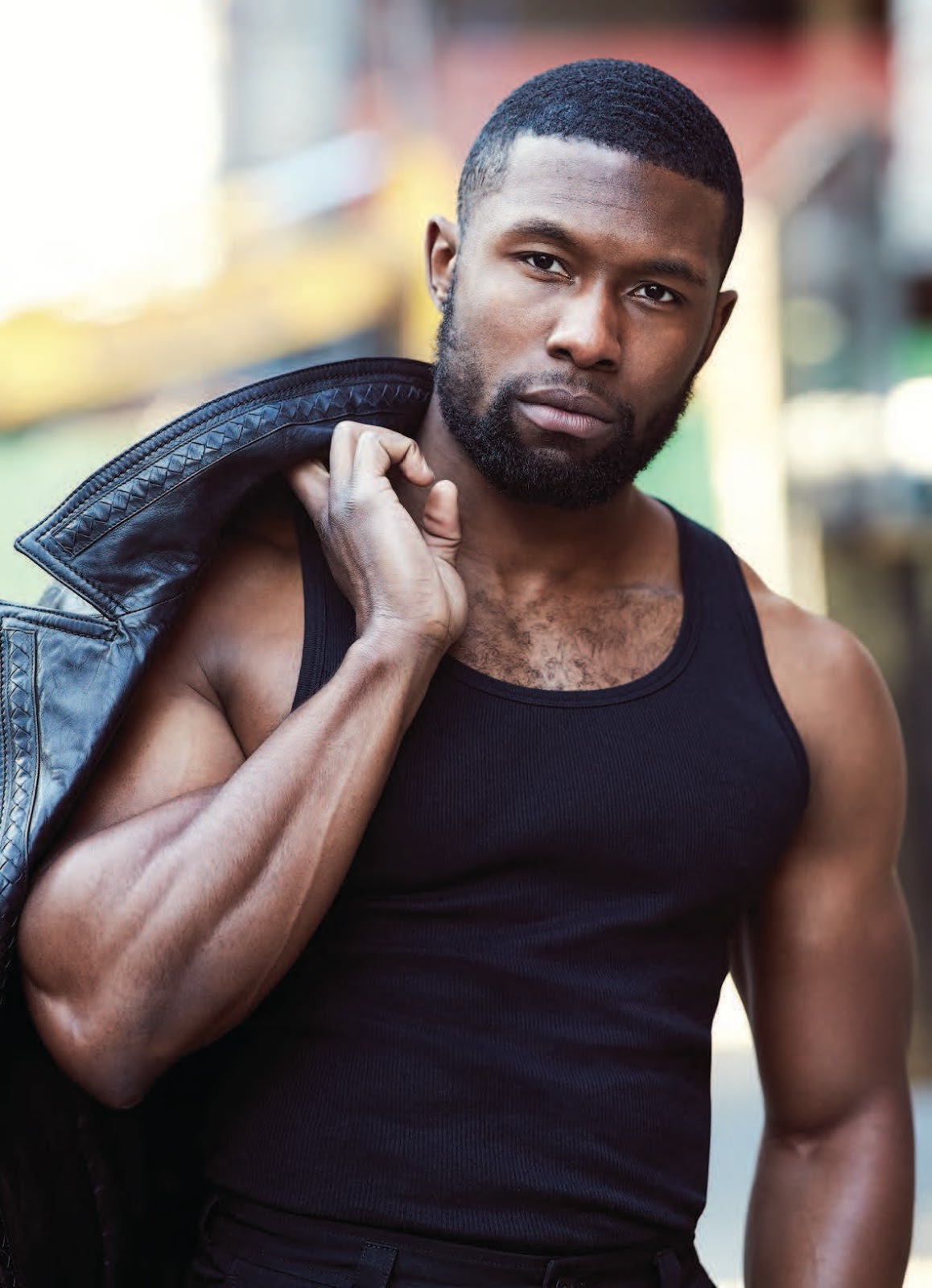 Trevante Rhodes para OUT Magazine por Blair Getz Mezibov