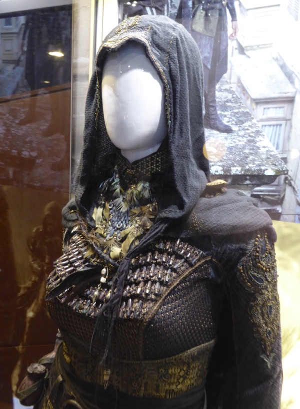 Hollywood Movie Costumes and Props: Ariane Labed's Assassin's Creed ...