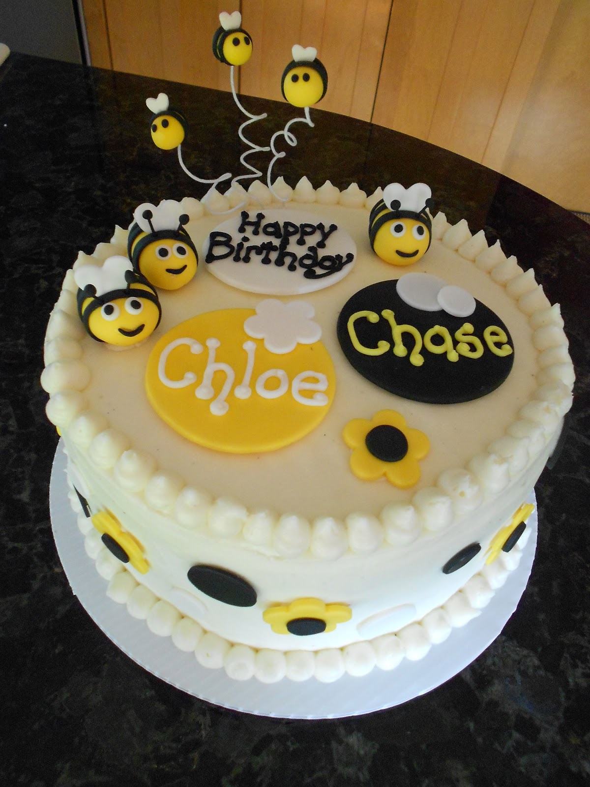 Janey Cakes: Bumble Bee Cake