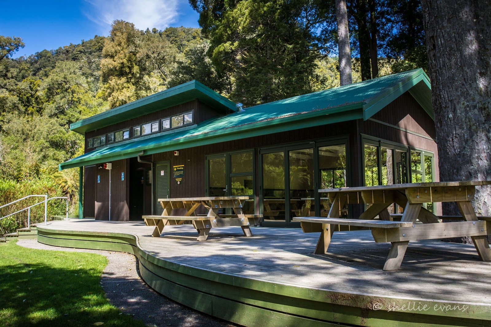 Two Go Tiki Touring: Pelorus Bridge, Marlborough