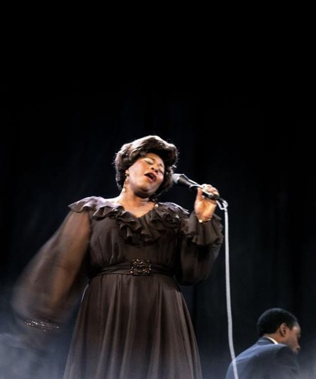 A Collection of 20 Best Color Photos of Ella Fitzgerald, the First Lady ...