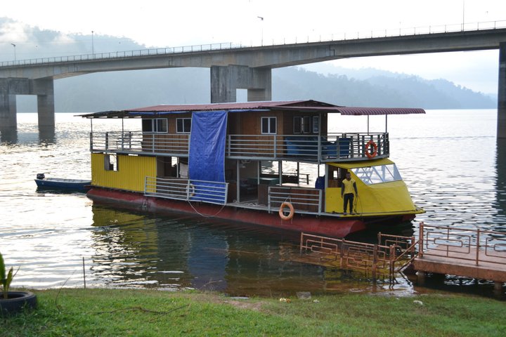 PB Joran: Bot Memancing Di Tasek Banding