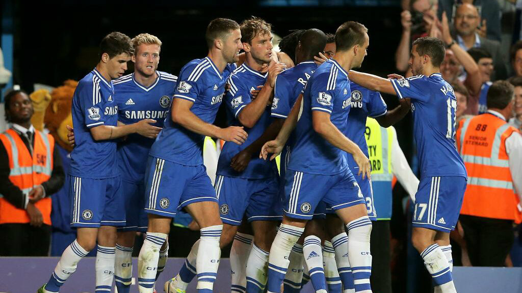 Hooligans en Español : Chelsea venció al Villa y es lider provisional ...