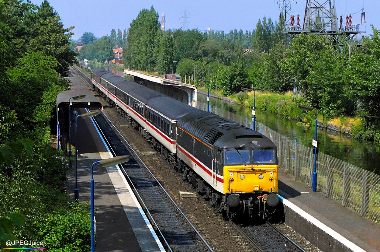 The History of InterCity Livery on CrossCountry Trains | Rail Revisited