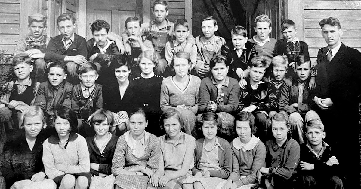 Tammany Family: Waldheim School 1933