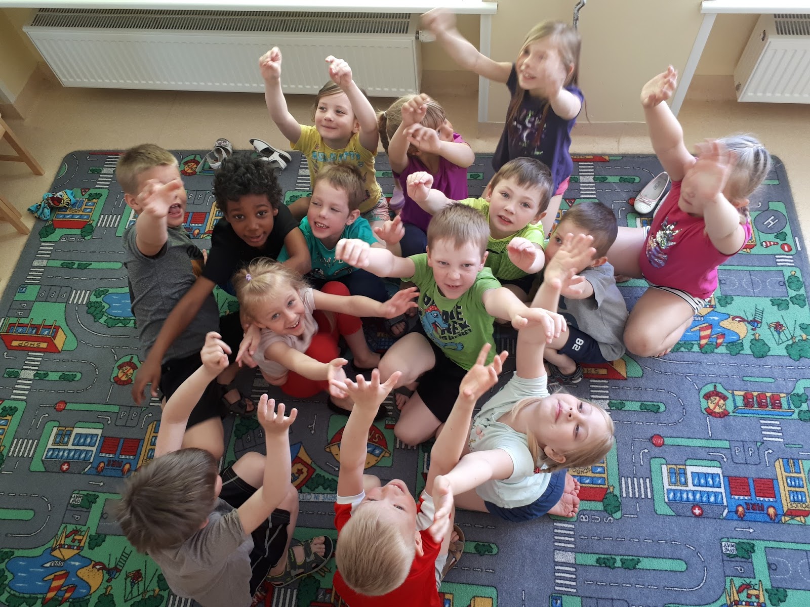 TIHASED ON KURGISÕBRAD