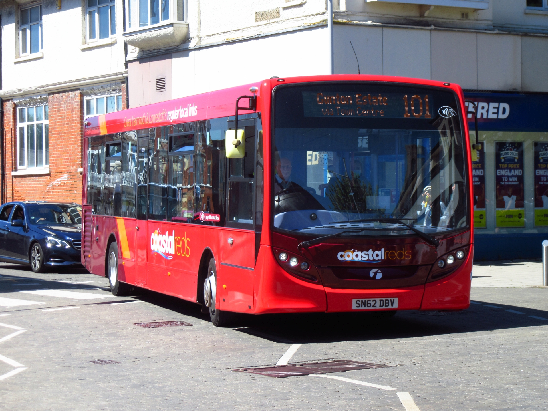 East Norfolk (& East Suffolk) Bus Blog: Lowestoft Reds