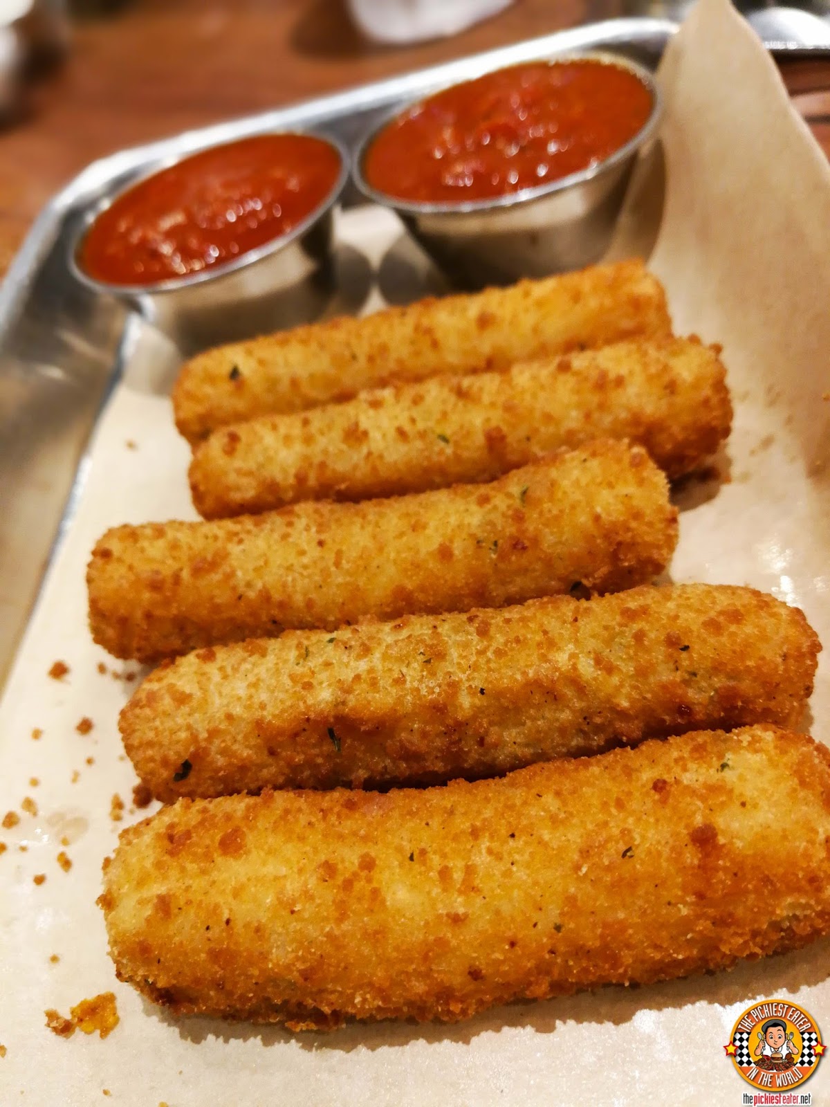 THE PICKIEST EATER IN THE WORLD: RIDING INTO THE WINGZONE, SM MEGAMALL ...