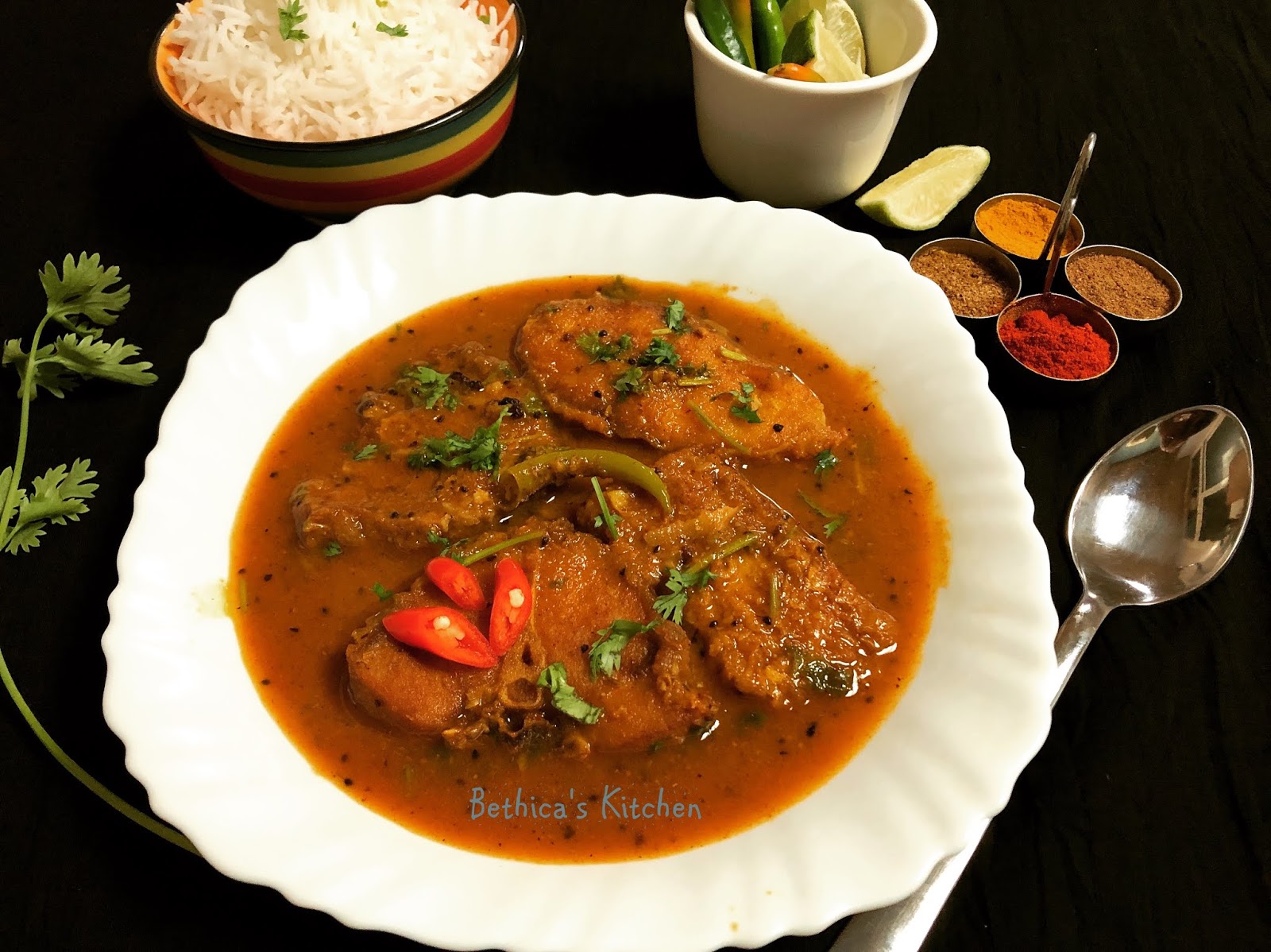 Bethica's Kitchen Flavours: Rui Macher Jhol (Bengali Fish Curry)