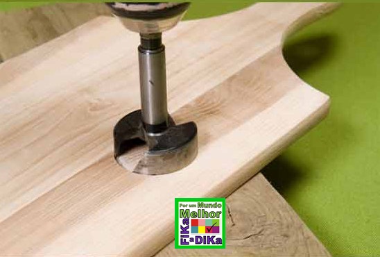 Atelier Beatriz Guimarães: Tábua Suporte de Taça de Vinho