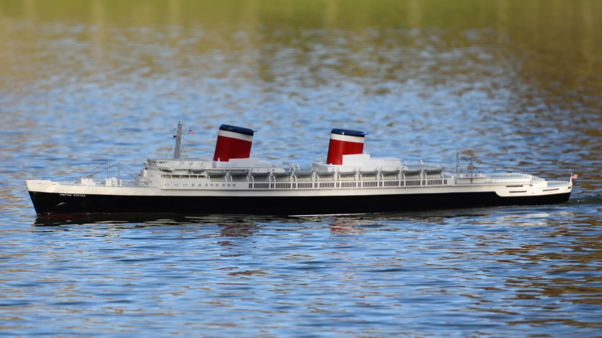 MAQUETTES NAVIGANTES: Photos du Modèle réduit UNITED STATES