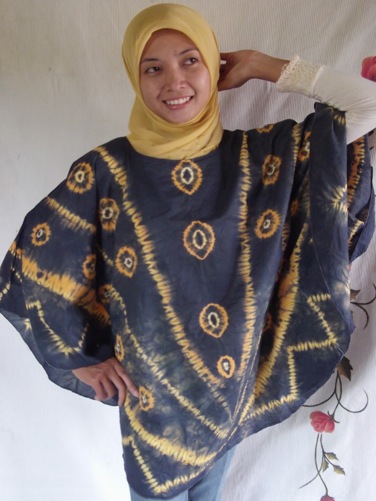 25+ Gaun Batik Etnik, Trend Model!