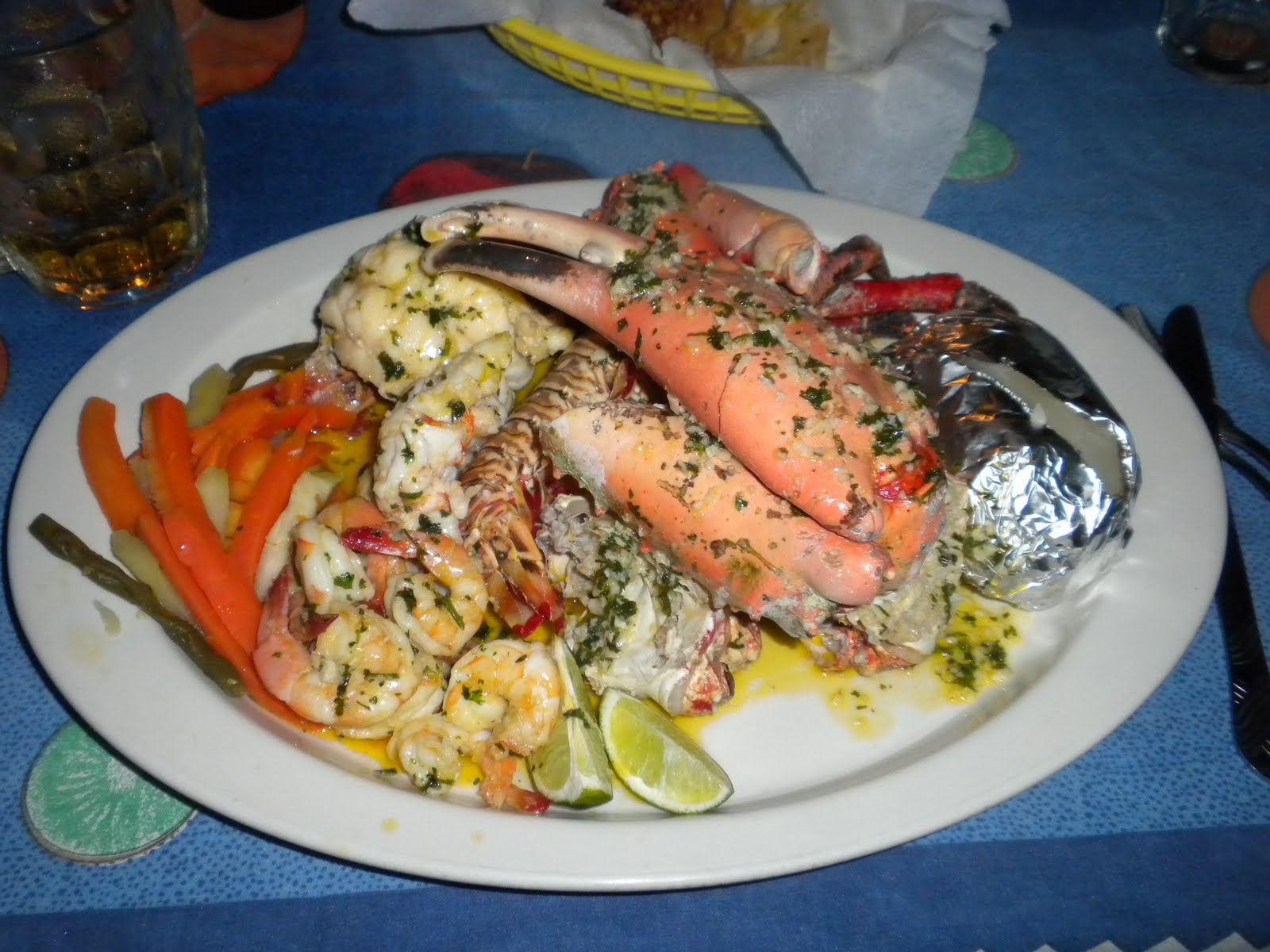 Foodies Unite: 4/8/2010 Gio's, Roatan, Honduras