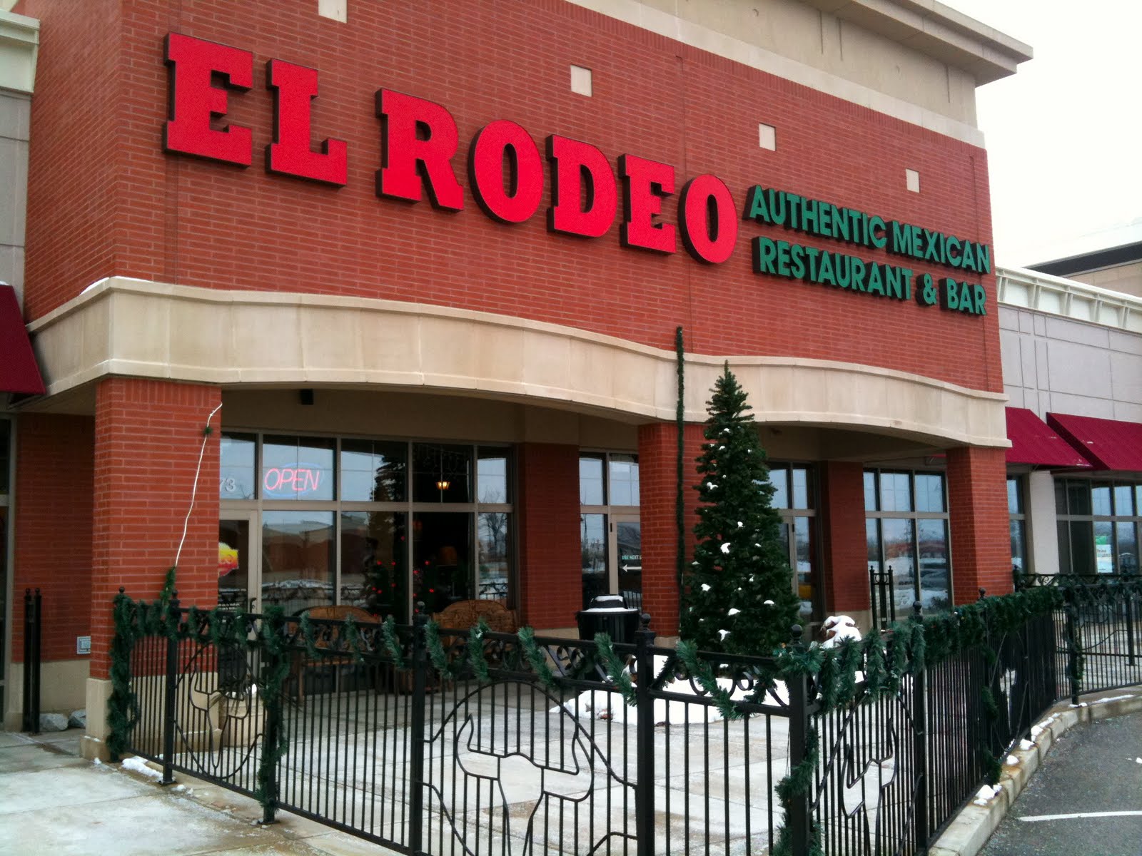 All Your Food Are Belong To Us.: Now, which El Rodeo is this again?
