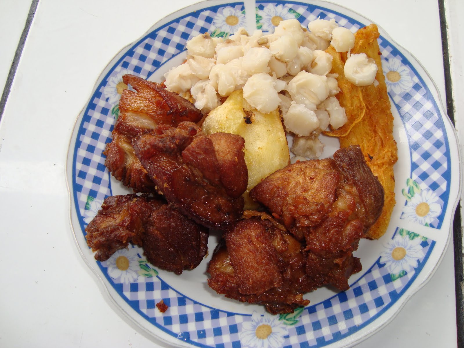 La Ramadita Warmy de Pepe y Laura: CHICHARRON DE CHANCHO EN HUARAL