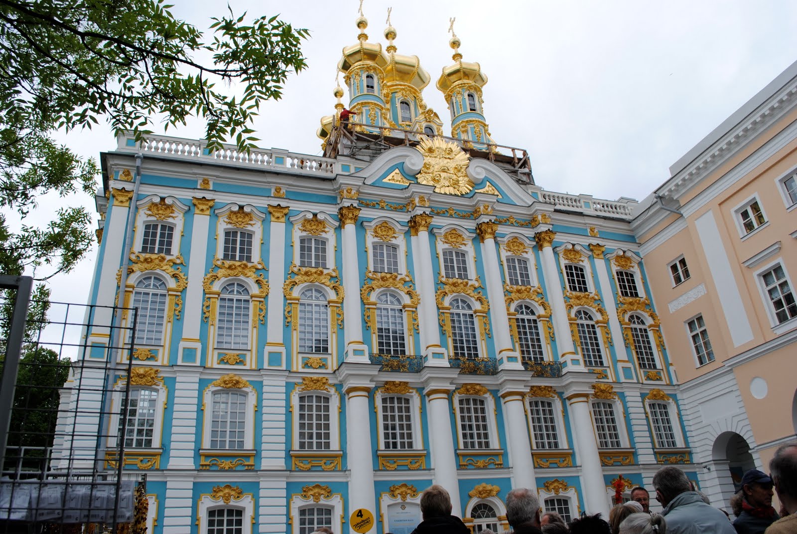 A Tale of Two Cities: Russian Palaces