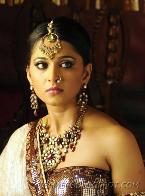 Exbii Com Anushka Shetty Hot Latest Wallpaper Of Exbii Actress