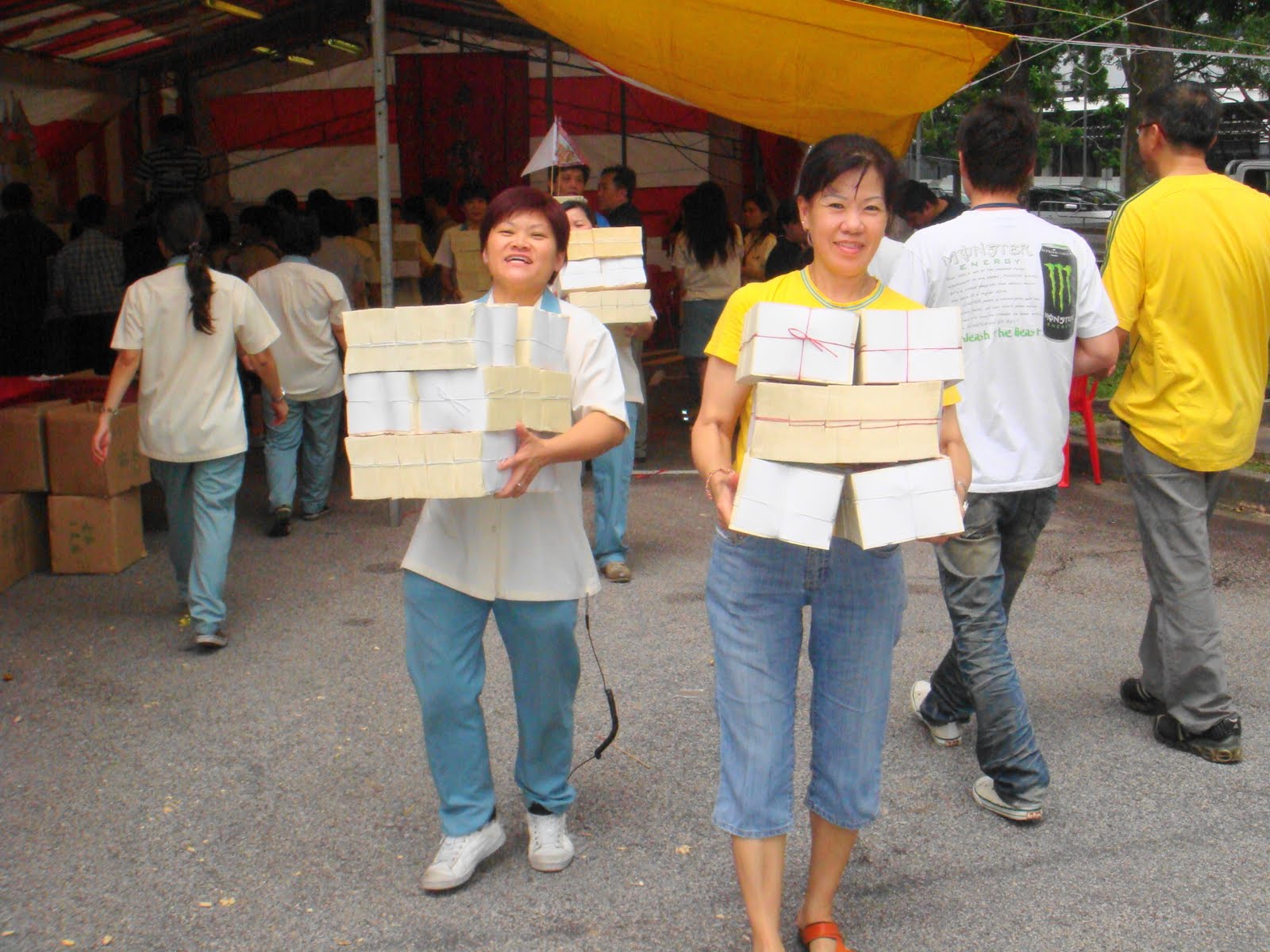 Seventh Month Prayer 庆祝中元: 2010 7th Month Prayers - Preparation of Joss ...