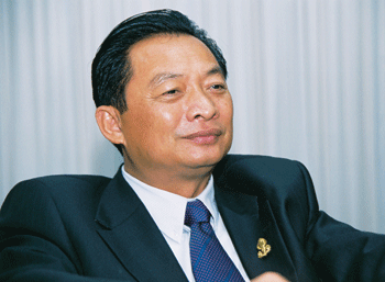 យើងជាខ្មែរ យើងចែករំលែក ដើម្បីភាពរីកចំរើនទាំងអស់គ្នា: ជីវិតជោគជ័យ ...