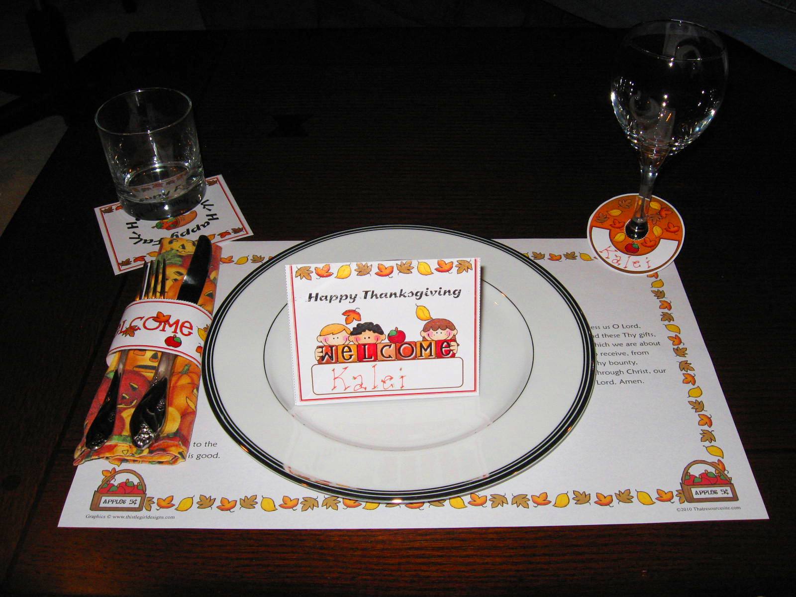 That Resource Site: Create a Fun Fall Holiday Setting With Our Free ...